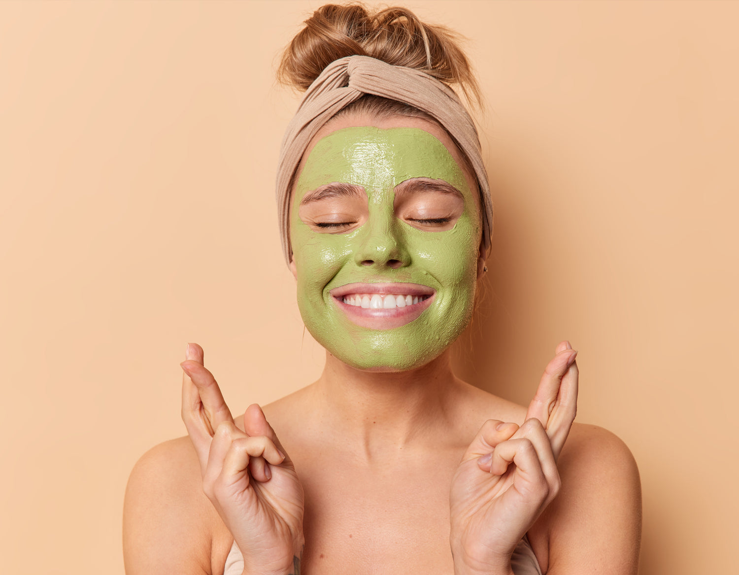 Nourishing Honey and Bee Pollen Face Masks – Helio Hives